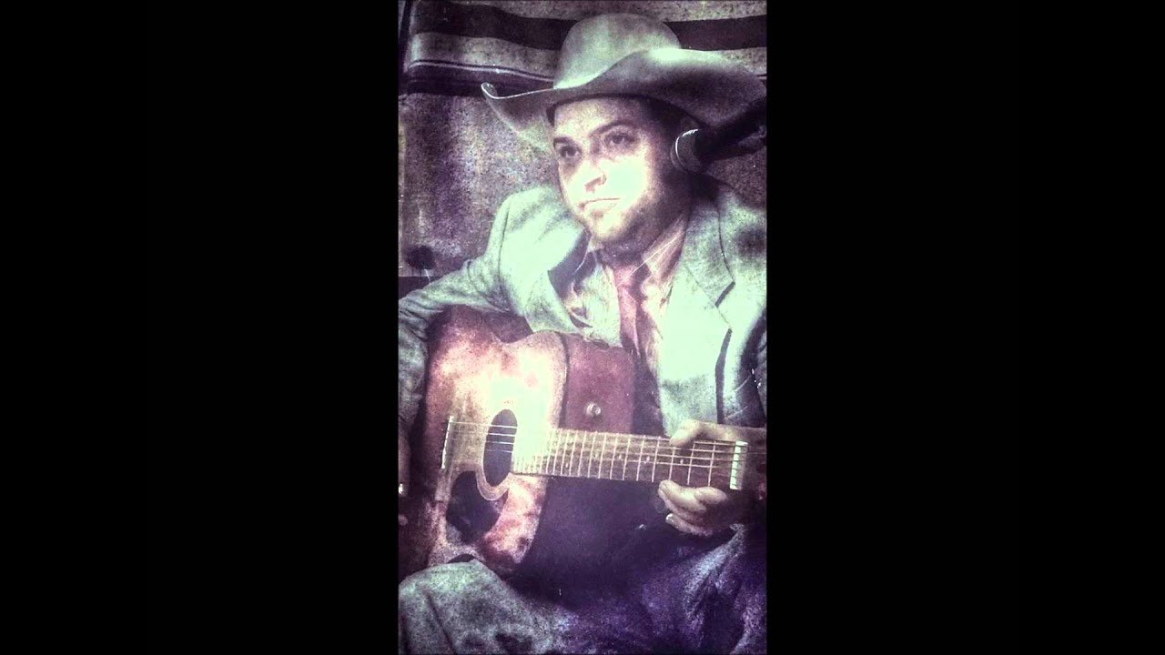 Doc Hinck performing "Howlin at the moon" - YouTube