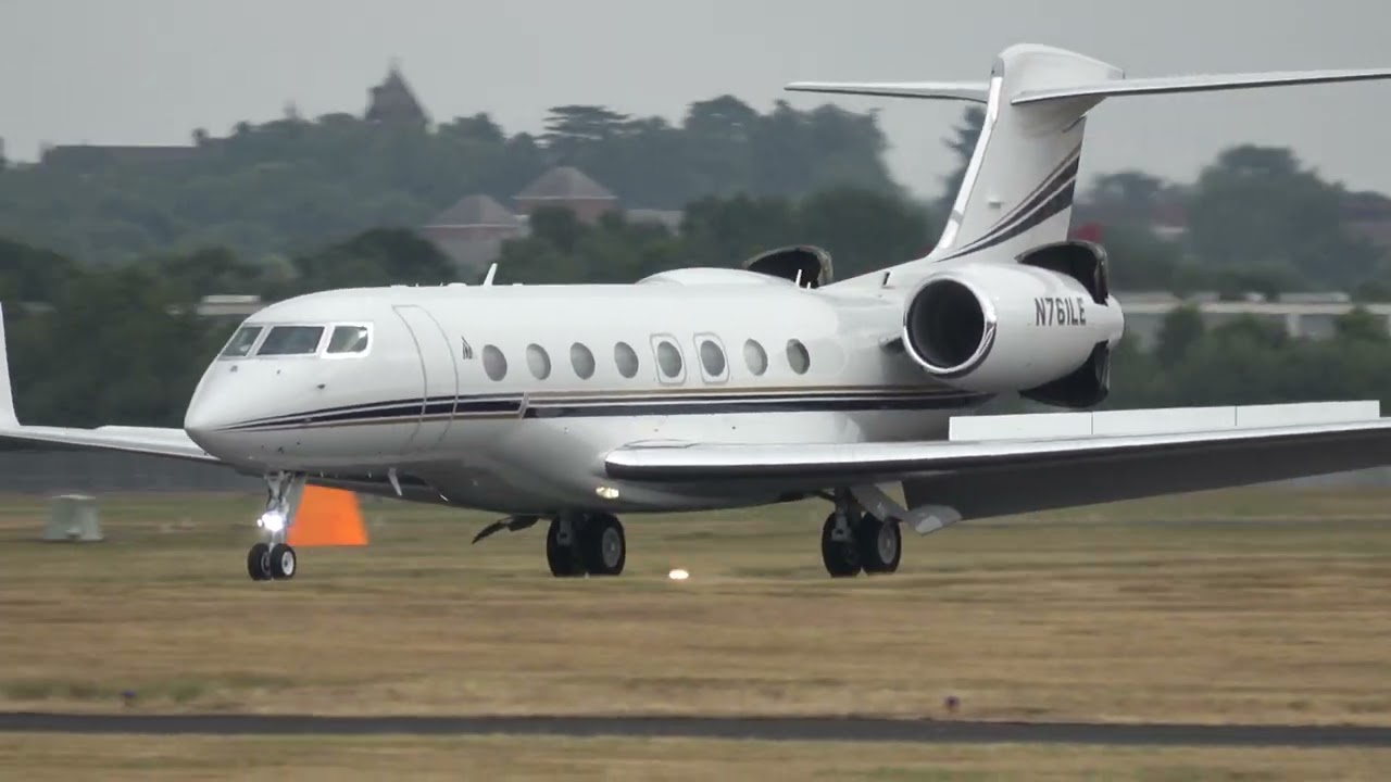 N761LE GULFSTREAM G650 LANDING AT FARNBOROUGH 20-7 - YouTube