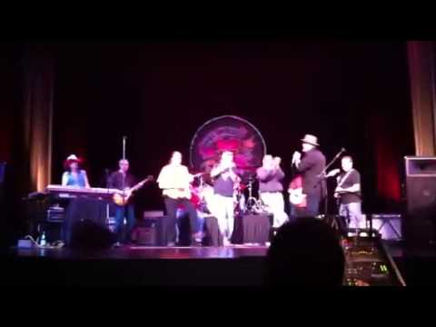 The Reminders and Cool Rocking Daddies--"Merry Christmas Ba - YouTube
