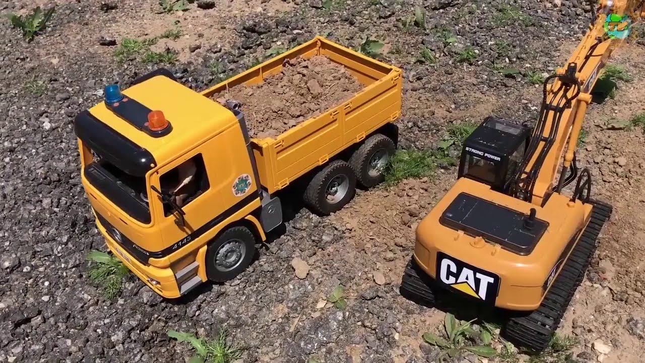RC CAT Excavator load RC truck with sand | Transport - YouTube
