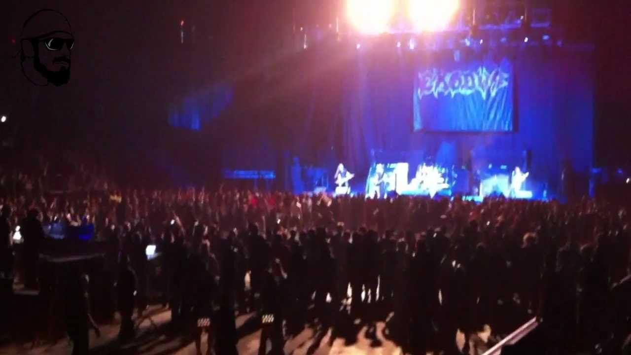 Brutal Wall of Death - MOSH PIT - Exodus, Rob Zombie, Slayer - Hell On ...