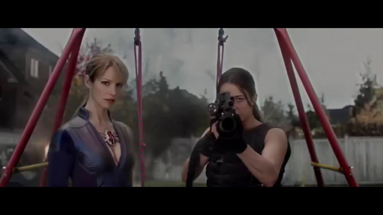 Pelea en la casa de Alice | Ada y Alice vs Jill Valentine y Rain ocampo ...
