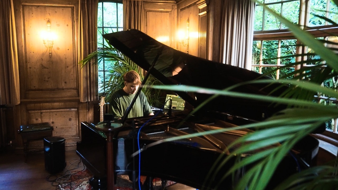 Joe Kirby - Live from London - July 2024 - Full Performance - YouTube