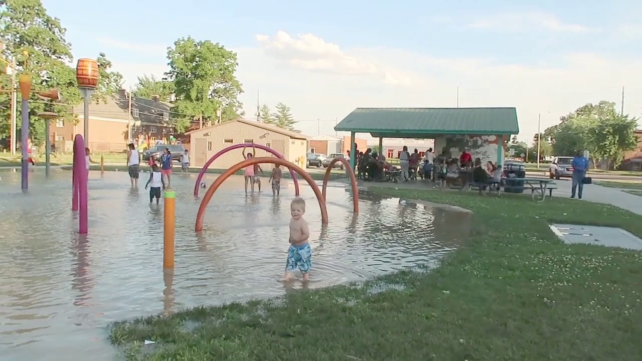 Haughville Park Splash Pad | Indianapolis Area - YouTube