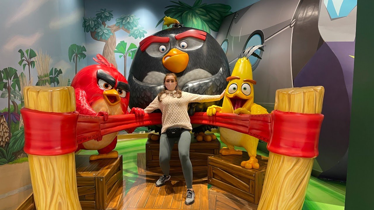 ANGRY BIRDS THEMED MINI GOLF - AMERICAN DREAM MALL - YouTube