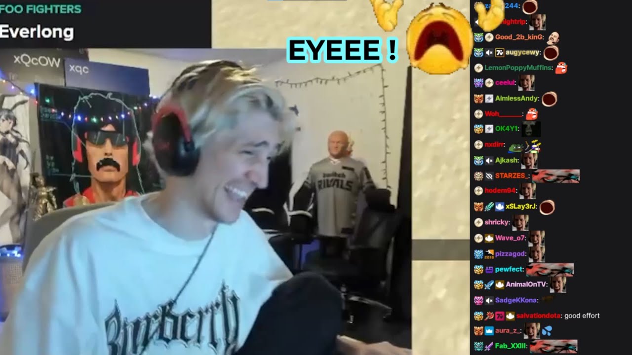 xQc have a fun time W/ Chat after begging $10 Donation TTS - YouTube