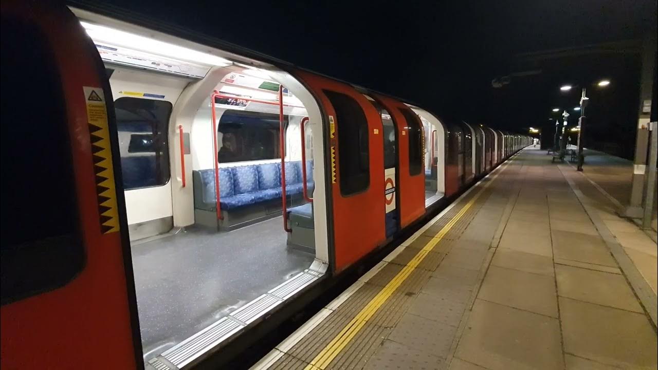 Central line 1992 Stock At Perivale - YouTube