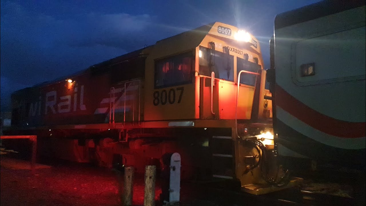 DXR 8007 On Train 701 At Wilson's Road Blowing Black Fumes In Notch 7 ...