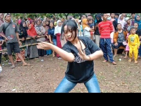 MANTAP !!! CEWEK CANTIK INDANG CAKILAN TERBAIK LIVE PEMALANG - YouTube