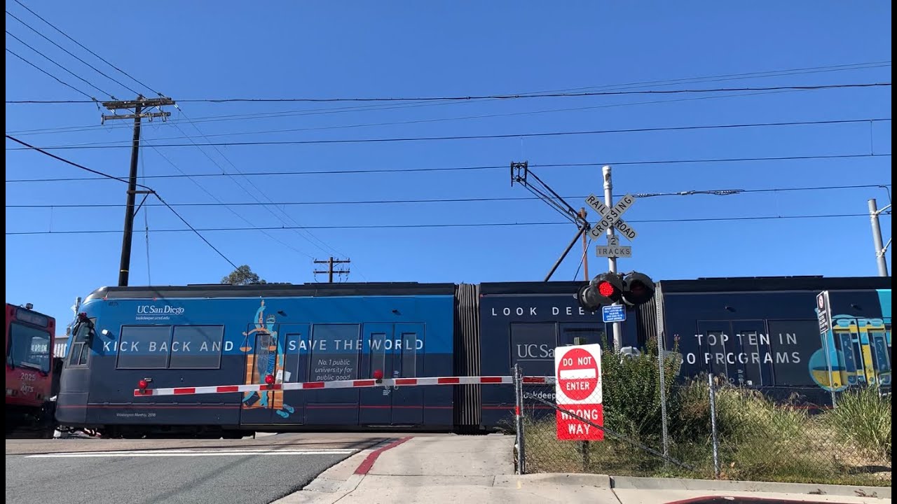MTS San Diego Trolley 4015 Orange Line, Palm Ave. Railroad Crossing El ...