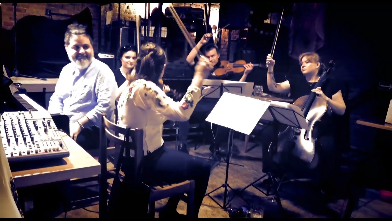Marek Novotný - Fresco, Live from Prague (DŠ String Quartet) - YouTube