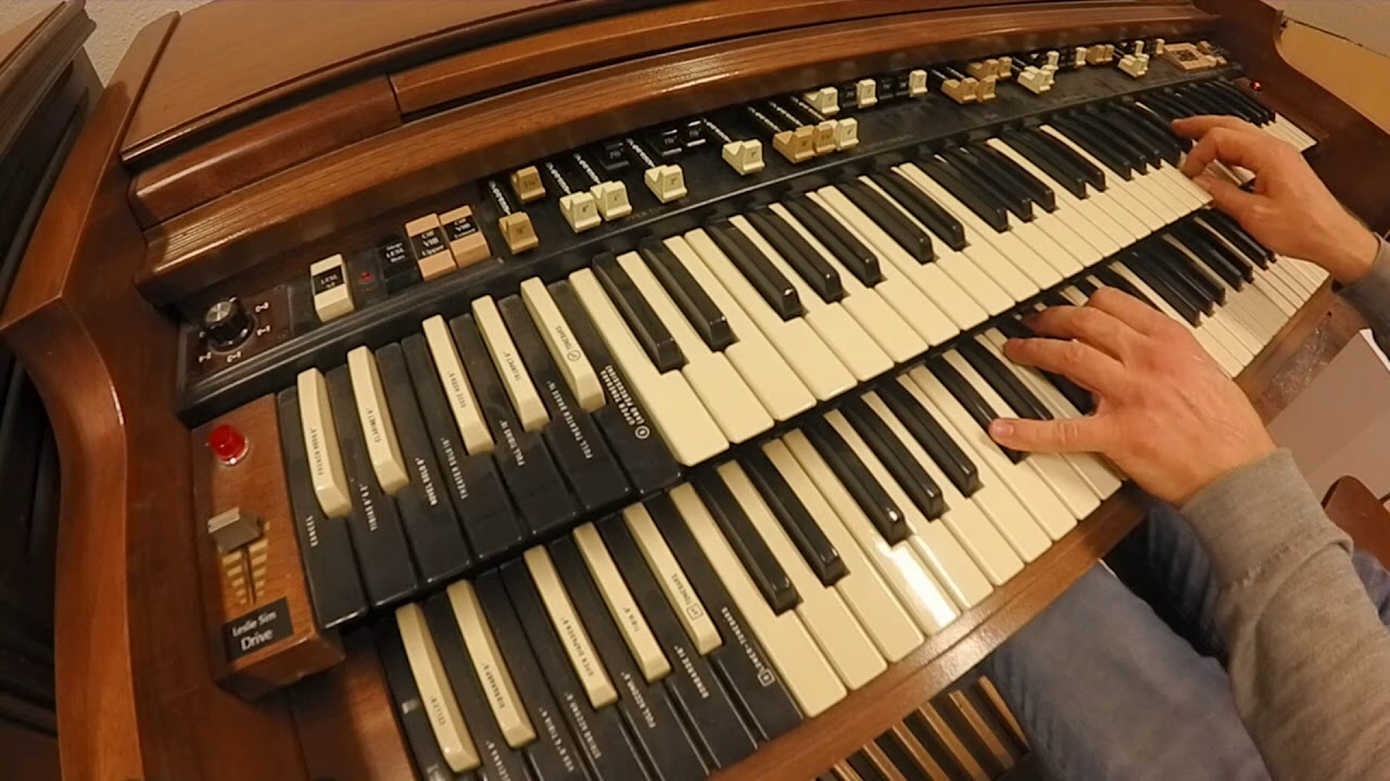 Hammond B-3000 HX-3-Conversion Leslie HL 722 - YouTube