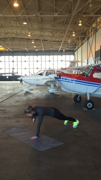 Plank + Shoulder Tap - YouTube