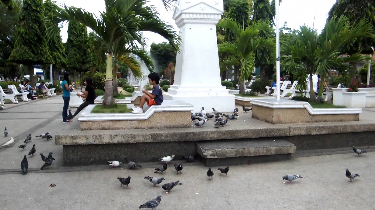 Tetop and Tina sa Plaza Rizal Tagbilaran City Bohol - YouTube