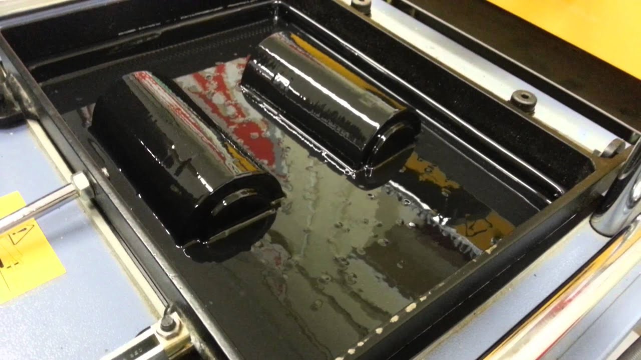 Vacuum former 1210 - Marden high School - YouTube