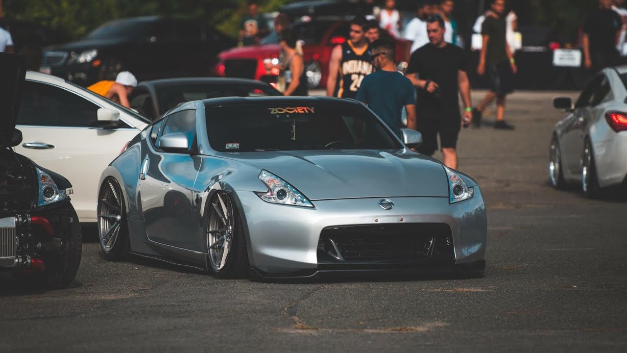 Clean 370z on bags - YouTube