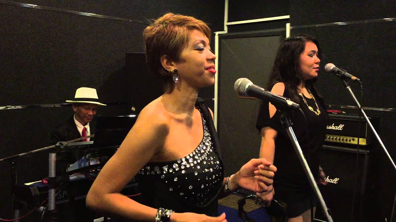 OMC Band Trinity - The Girl From Ipanema - YouTube