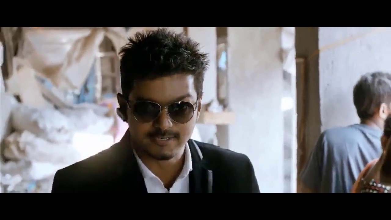 Thuppaki Vijay Stills With Gun