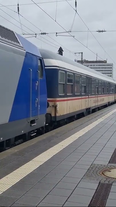 Ausfahrt des TRI-Ersatzzuges als RE8 nach Bietigheim-Bissingen in ...