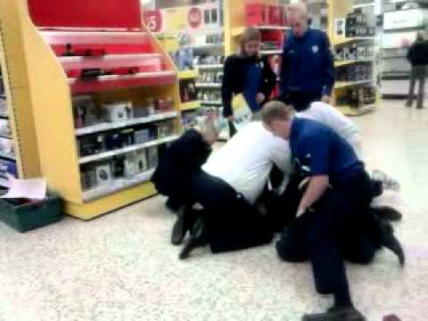 Tesco security fight with chav - YouTube