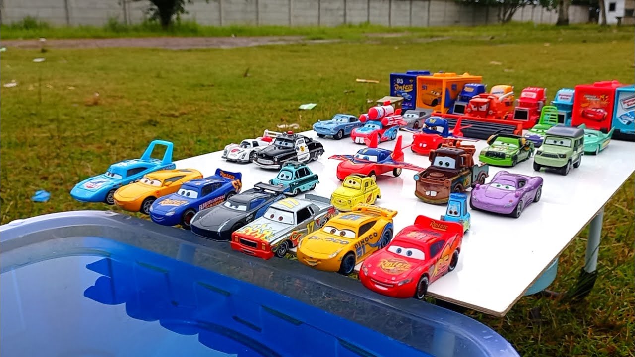 Disney Pixar Cars, Lightning Mcqueen, Jackson Storm, Cruz Ramirez, Tow ...