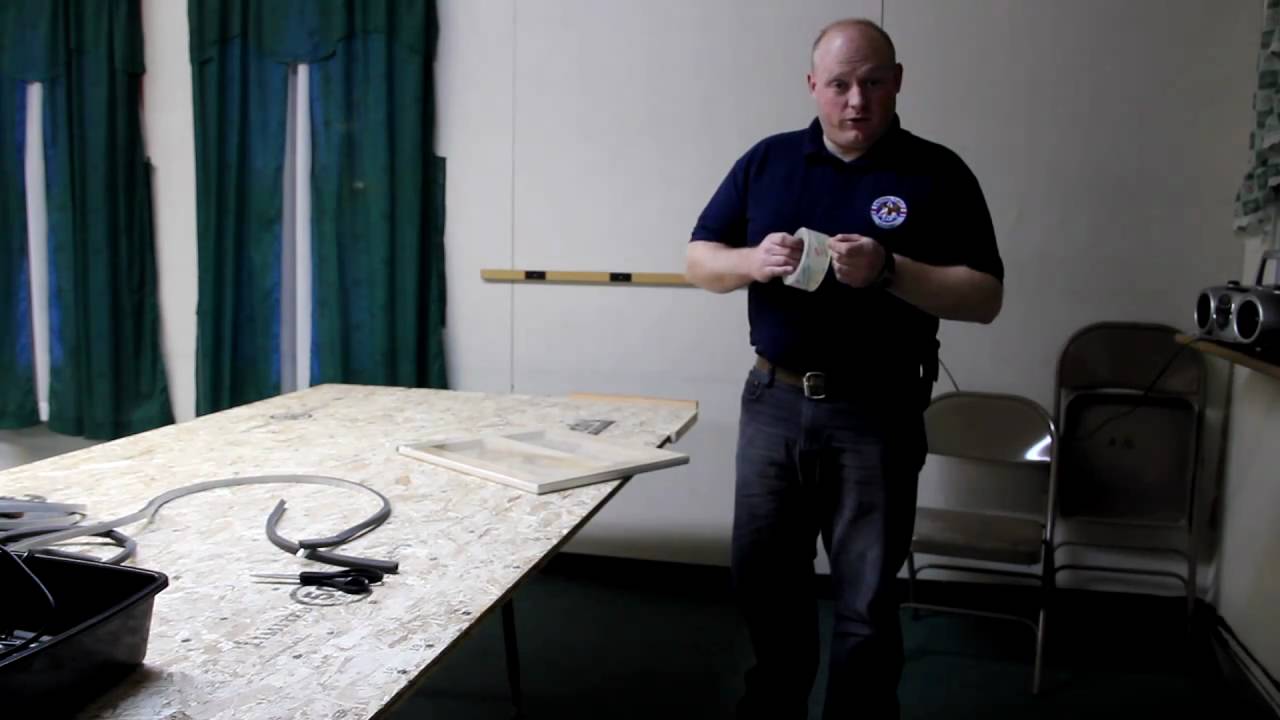 Making Storm Windows, Lesson 8: Attach the Tabs and Apply the Foam ...