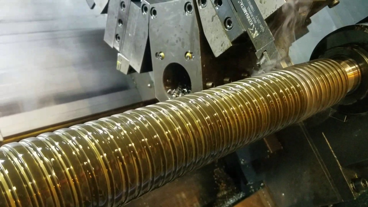 Sick! Cutting acme thread 3-2 - YouTube