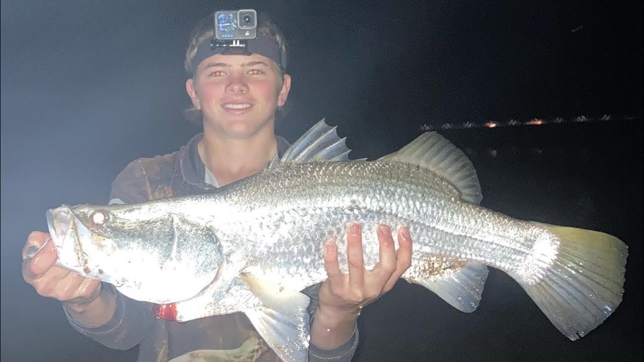 Barramundi catch and fillet on the green bomber - YouTube