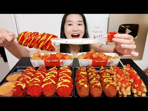 SUPER CHEESY KOREAN CORN DOGS! Two Hands Corndog, Spicy Cheetos Corn ...
