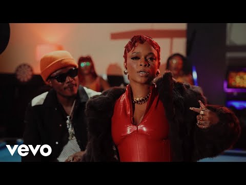 Lila Iké - Romantic ft. Masicka (Official Video)