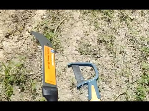 Swedish Clearing Axe (Sandvik) and Fiskar Brush Axe - YouTube