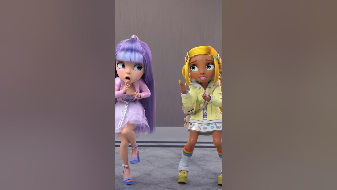 Silly Sister Pranks! 😋🥤| Rainbow High #shorts - YouTube