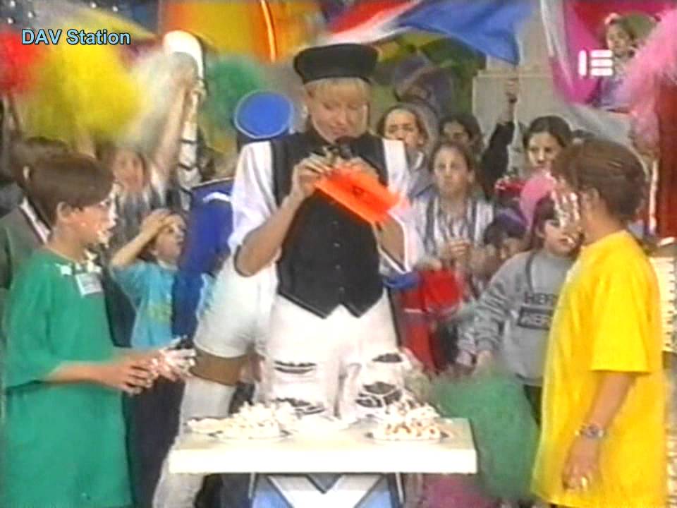 Show de Xuxa 19-10-93 Completo (Exclusivo) 720p - YouTube