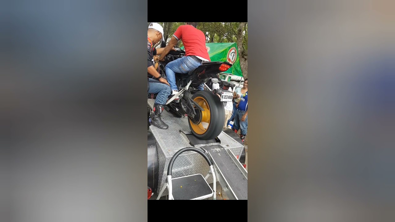 Exhibicion Motores CG 400 Pedro Racing Y Mas - YouTube