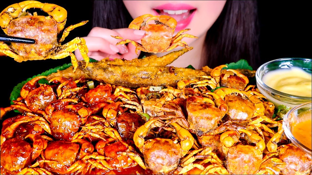 ASMR FRIED CRABS Mukbang 🦀 CRUNCHY Eating sounds - YouTube
