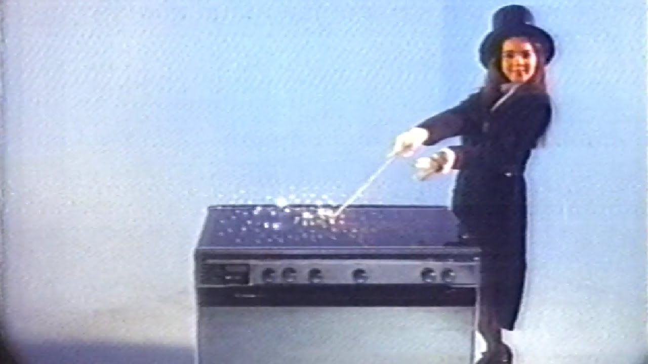 Tecnogas Classica Maxima TVC with Shirley Fuentes (1995) - YouTube