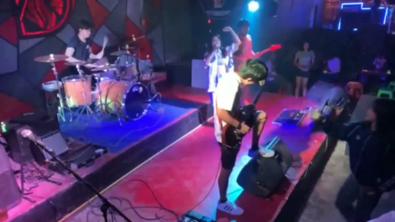 Stay High - (cover) เล่นสดที่ร้าน D'va - YouTube Music