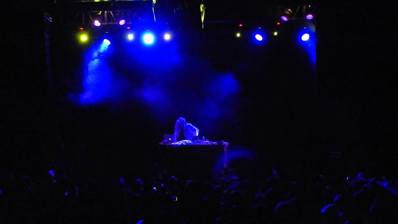 New Savant music live - YouTube