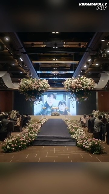 PANIC at the wedding😲 the bride and groom don't show up!!! #kdrama - YouTube