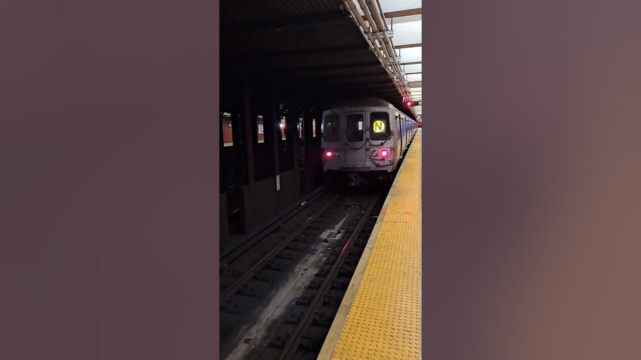 Queens Bound R46 N train entering and leaving 49th Street - YouTube