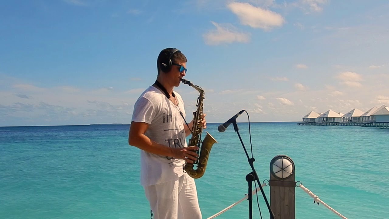 Desafinado - alto sax - A.C.Jobim - Maldives lounge - YouTube