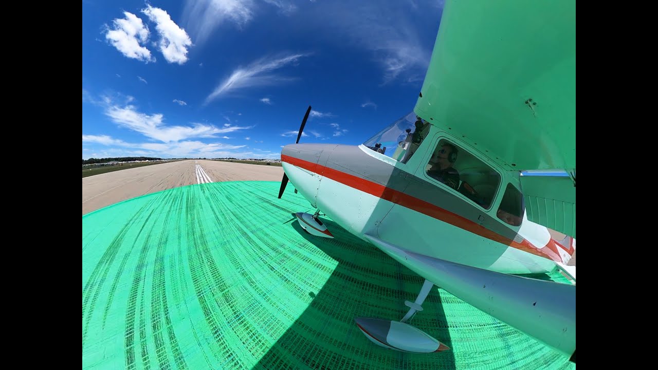 Oshkosh 2022 -- Fisk Arrival (Full ATC) - YouTube