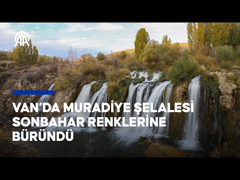 Van’da Muradiye Şelalesi sonbahar renklerine büründü