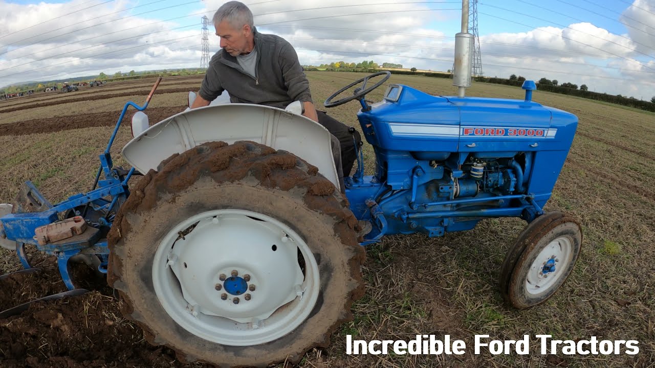 1974 Ford 3000 2.9 Litre 3-Cyl Diesel Tractor (47HP) with Plough - YouTube