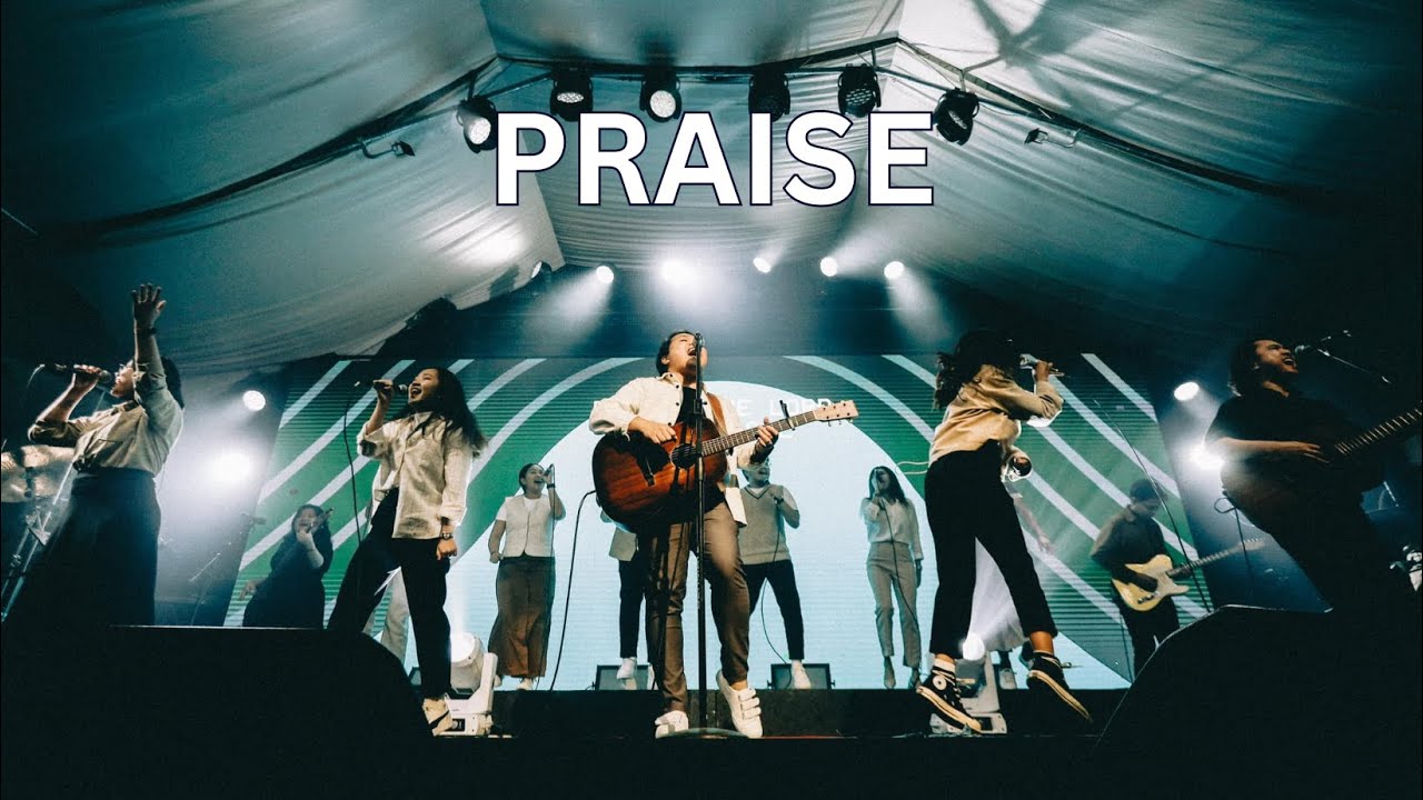 Praise © Elevation Worship | Live Christmas Worship led by His Life ...