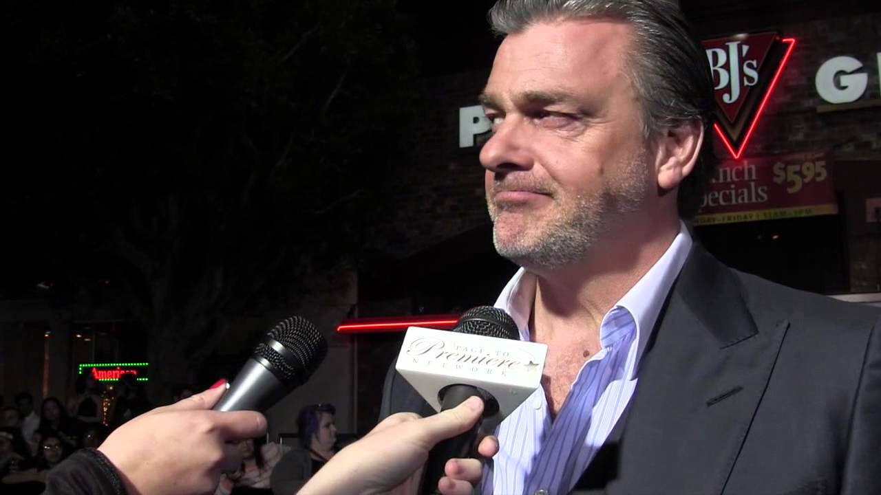 Ray Stevenson of 'Divergent' talks Four's fear landscape - YouTube