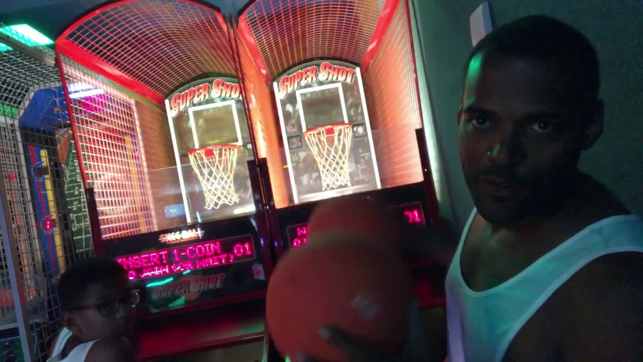 Skee-Ball Super Shot Arcade Basketball Insane Shooting Contest - YouTube
