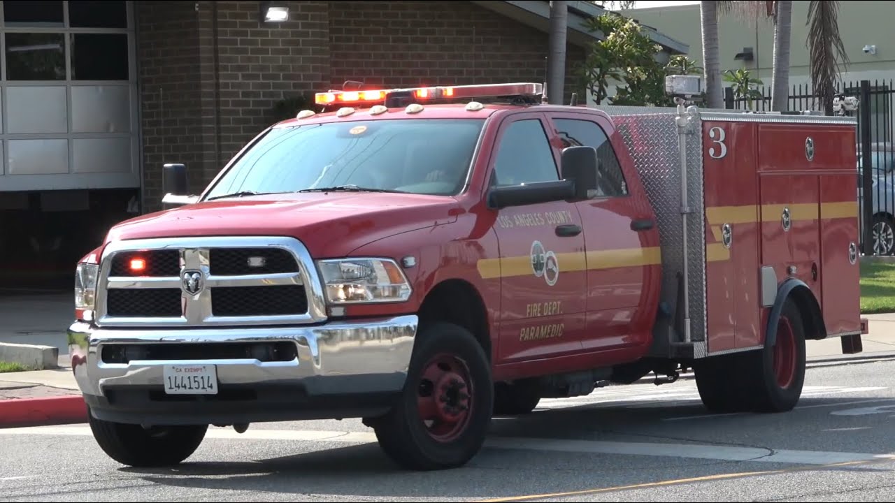 LACoFD Squad 3 Responding - YouTube