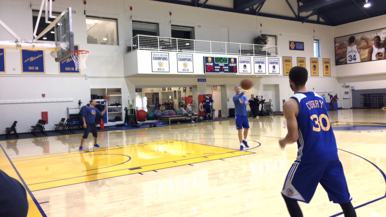 Stephen Curry shooting routine, Golden State Warriors (0-0) practice ...