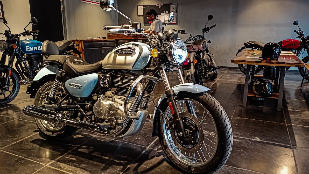 New Royal Enfield Meteor 350 Aurora Blue 🔵 Full Review Price Mileage